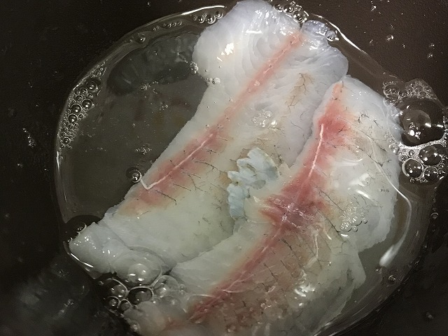 近所の池で釣ったフナを食べてみた！フナ料理は美味しいの？ 釣りウォーカー